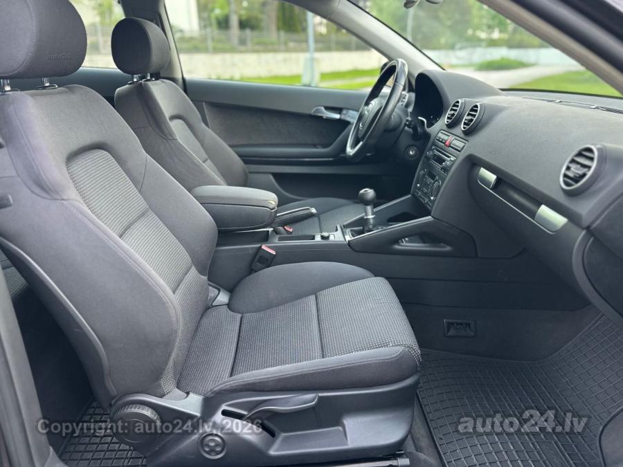 Pelēks Audi A3 2006 Tallina, ar dzinēja tilpumu 2.00 L un nobraukumu 362 tūkst. km par 2890 €, foto 9 vietnē AUTOMOTO.COM.LV