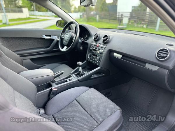 Pelēks Audi A3 2006 Tallina, ar dzinēja tilpumu 2.00 L un nobraukumu 362 tūkst. km par 2890 €, foto 10 vietnē AUTOMOTO.COM.LV