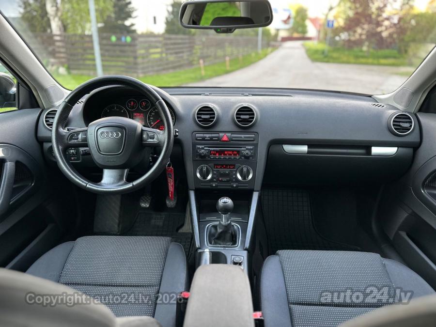 Pelēks Audi A3 2006 Tallina, ar dzinēja tilpumu 2.00 L un nobraukumu 362 tūkst. km par 2890 €, foto 15 vietnē AUTOMOTO.COM.LV