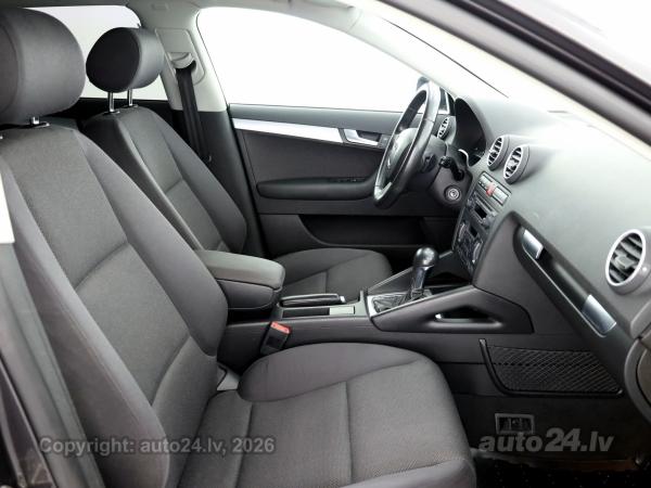 Pelēks Audi A3 2006 Tallina, ar dzinēja tilpumu 2.00 L un nobraukumu 317 tūkst. km par 2299 €, foto 6 vietnē AUTOMOTO.COM.LV