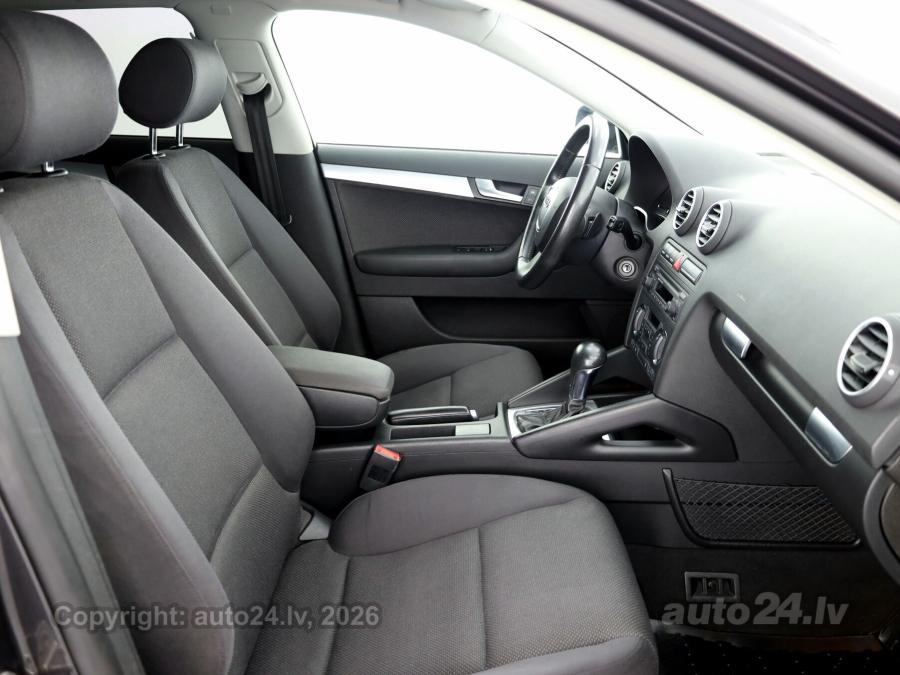 Pelēks Audi A3 2006 Tallina, ar dzinēja tilpumu 2.00 L un nobraukumu 317 tūkst. km par 2299 €, foto 7 vietnē AUTOMOTO.COM.LV