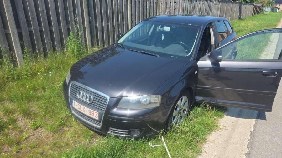 Pelēks Audi A3 2006 Šauļi, ar dzinēja tilpumu 1.90 L un nobraukumu 267 tūkst. km par 1900 €, foto 1 vietnē AUTOMOTO.COM.LV