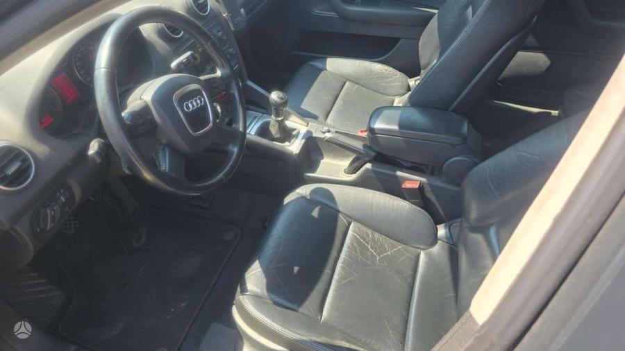 Pelēks Audi A3 2006 Šauļi, ar dzinēja tilpumu 1.90 L un nobraukumu 267 tūkst. km par 1900 €, foto 5 vietnē AUTOMOTO.COM.LV