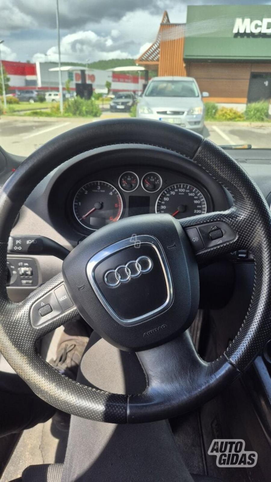 Pelēks Audi A3 2006 Kaišiadorys, ar dzinēja tilpumu 2.00 L un nobraukumu 532 tūkst. km par 1250 €, foto 9 vietnē AUTOMOTO.COM.LV