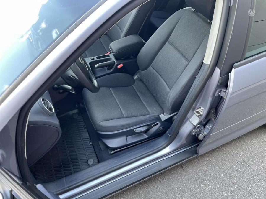 Pelēks Audi A3 2006 Telšiai, ar dzinēja tilpumu 1.97 L un nobraukumu 290 tūkst. km par 3650 €, foto 15 vietnē AUTOMOTO.COM.LV