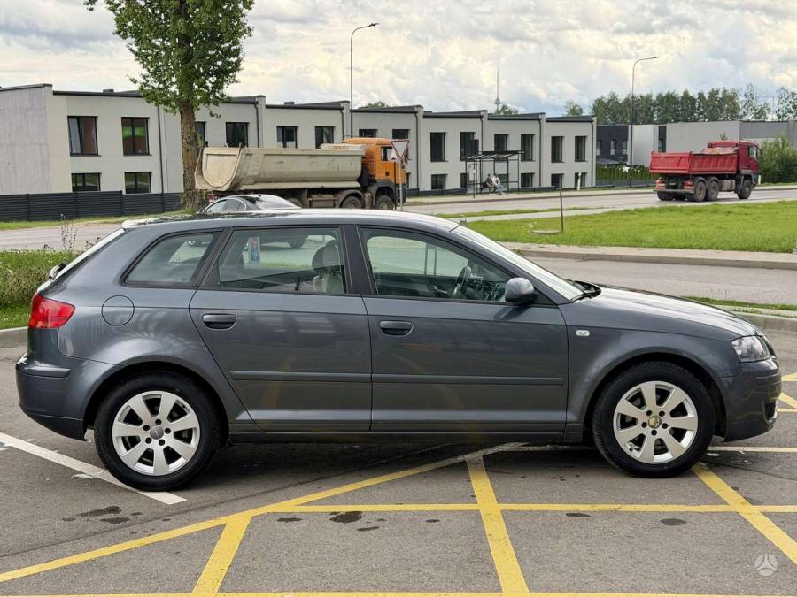 Grey Audi A3 2006 in Vilnius, with an engine capacity of 1.90 L and mileage of 315 thousand km for 2350 €, photo 3 on AUTOMOTO.COM.LV