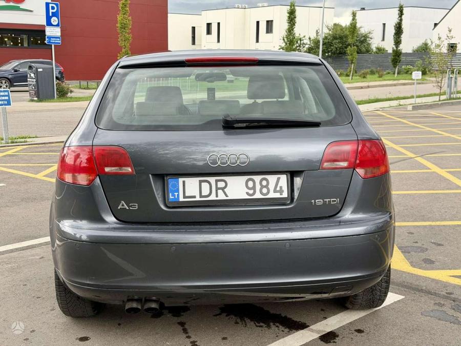 Grey Audi A3 2006 in Vilnius, with an engine capacity of 1.90 L and mileage of 315 thousand km for 2350 €, photo 5 on AUTOMOTO.COM.LV