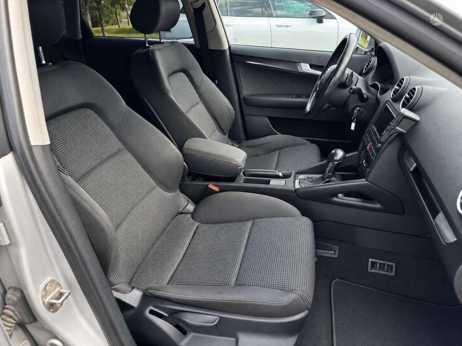 Pelēks Audi A3 2006 Viļņa, ar dzinēja tilpumu 1.97 L un nobraukumu 287 tūkst. km par 1000 €, foto 11 vietnē AUTOMOTO.COM.LV