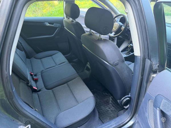 Pelēks Audi A3 2006 Viļņa, ar dzinēja tilpumu 2.00 L un nobraukumu 220 tūkst. km par 2500 €, foto 8 vietnē AUTOMOTO.COM.LV