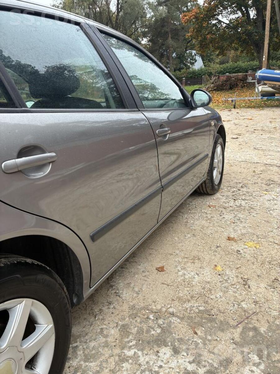 Pelēks Audi A3 2006 Rīga, ar dzinēja tilpumu 1.90 L un nobraukumu 271 tūkst. km par 2500 €, foto 11 vietnē AUTOMOTO.COM.LV