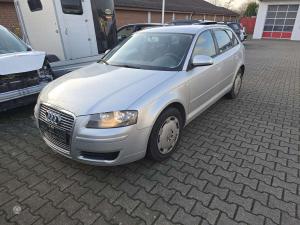 Pelēks Audi A3 2007 Marijampole, ar dzinēja tilpumu 1.60 L un nobraukumu 166 tūkst. km par 1800 €, foto 2 vietnē AUTOMOTO.COM.LV