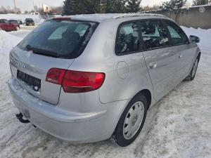 Grey Audi A3 2007 in Utena, with an engine capacity of 1.39 L and mileage of 226 thousand km for 2250 €, photo 7 on AUTOMOTO.COM.LV