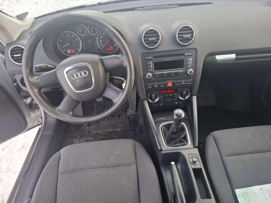 Grey Audi A3 2007 in Utena, with an engine capacity of 1.39 L and mileage of 226 thousand km for 2250 €, photo 14 on AUTOMOTO.COM.LV