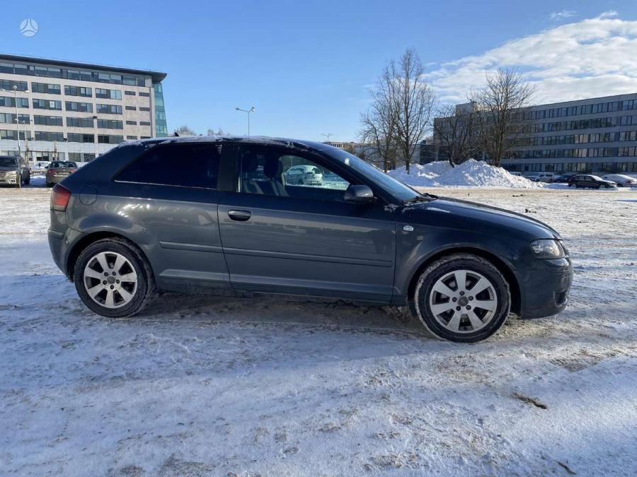 Pelēks Audi A3 2007 Viļņa, ar dzinēja tilpumu 1.97 L un nobraukumu 335 tūkst. km par 2800 €, foto 3 vietnē AUTOMOTO.COM.LV