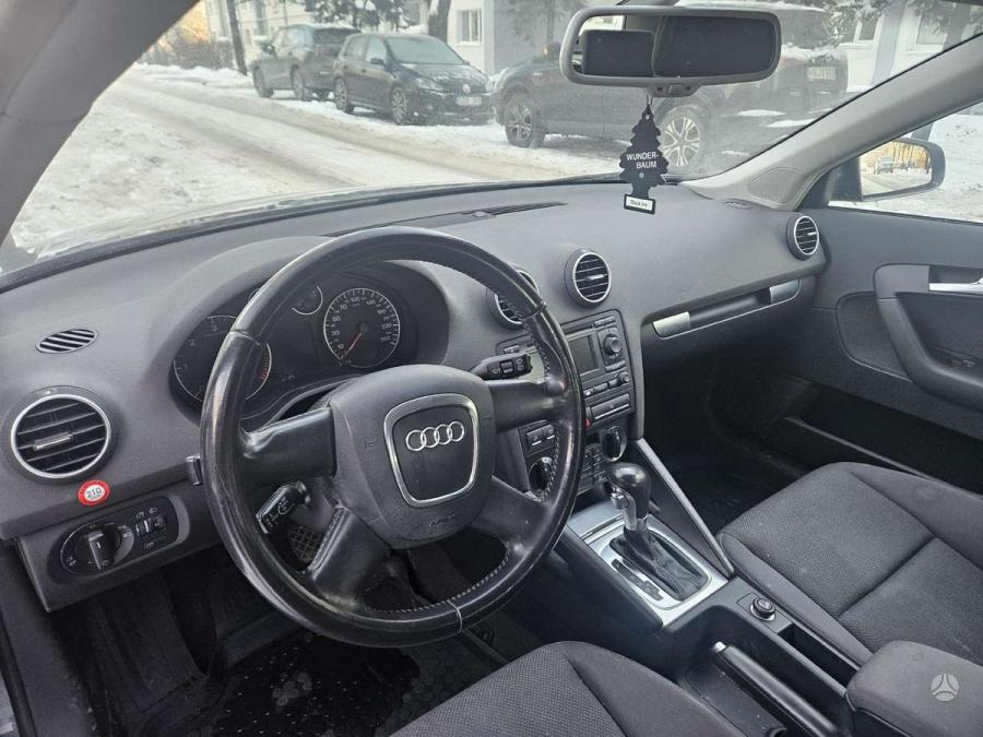 Grey Audi A3 2007 in Kaunas, with an engine capacity of 1.90 L and mileage of 390 thousand km for 3000 €, photo 8 on AUTOMOTO.COM.LV