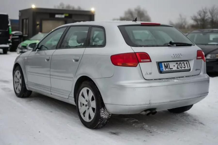 Pelēks Audi A3 2007 Liepāja, ar dzinēja tilpumu 1.90 L un nobraukumu 205 tūkst. km par 4200 €, foto 3 vietnē AUTOMOTO.COM.LV