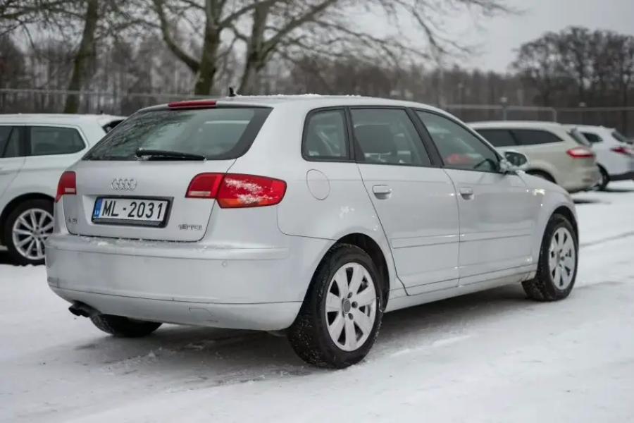 Pelēks Audi A3 2007 Liepāja, ar dzinēja tilpumu 1.90 L un nobraukumu 205 tūkst. km par 4200 €, foto 4 vietnē AUTOMOTO.COM.LV