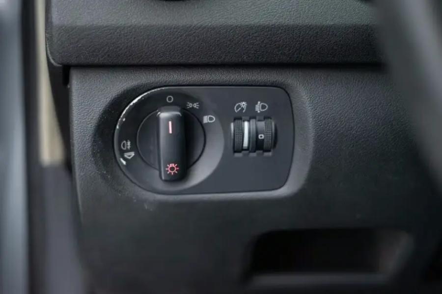Pelēks Audi A3 2007 Liepāja, ar dzinēja tilpumu 1.90 L un nobraukumu 205 tūkst. km par 4200 €, foto 17 vietnē AUTOMOTO.COM.LV
