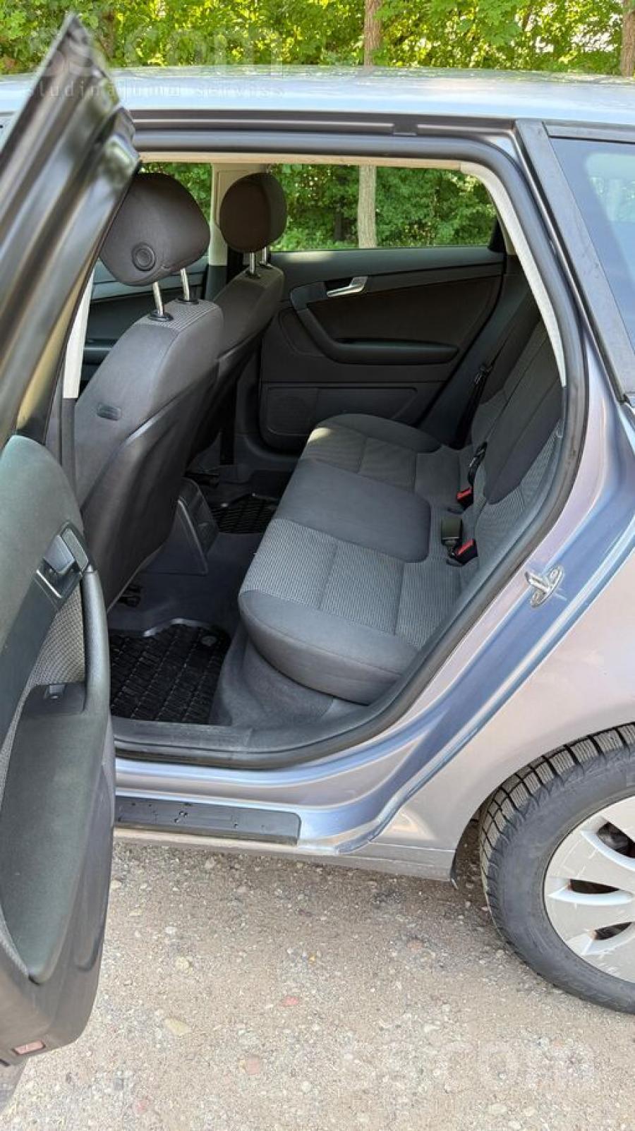 Grey Audi A3 2007 in Saldus, with an engine capacity of 1.90 L and mileage of 210 thousand km for 2200 €, photo 7 on AUTOMOTO.COM.LV
