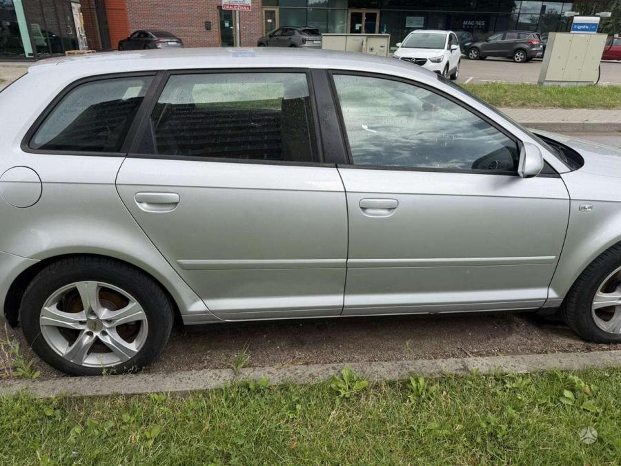 Grey Audi A3 2007 in Kaunas, with an engine capacity of 1.60 L and mileage of 268 thousand km for 3000 €, photo 4 on AUTOMOTO.COM.LV