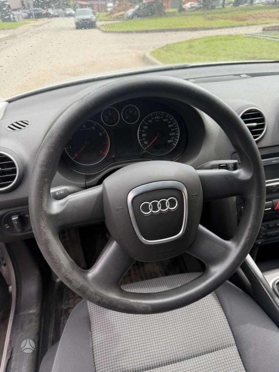 Grey Audi A3 2007 in Kaunas, with an engine capacity of 1.60 L and mileage of 268 thousand km for 3000 €, photo 8 on AUTOMOTO.COM.LV