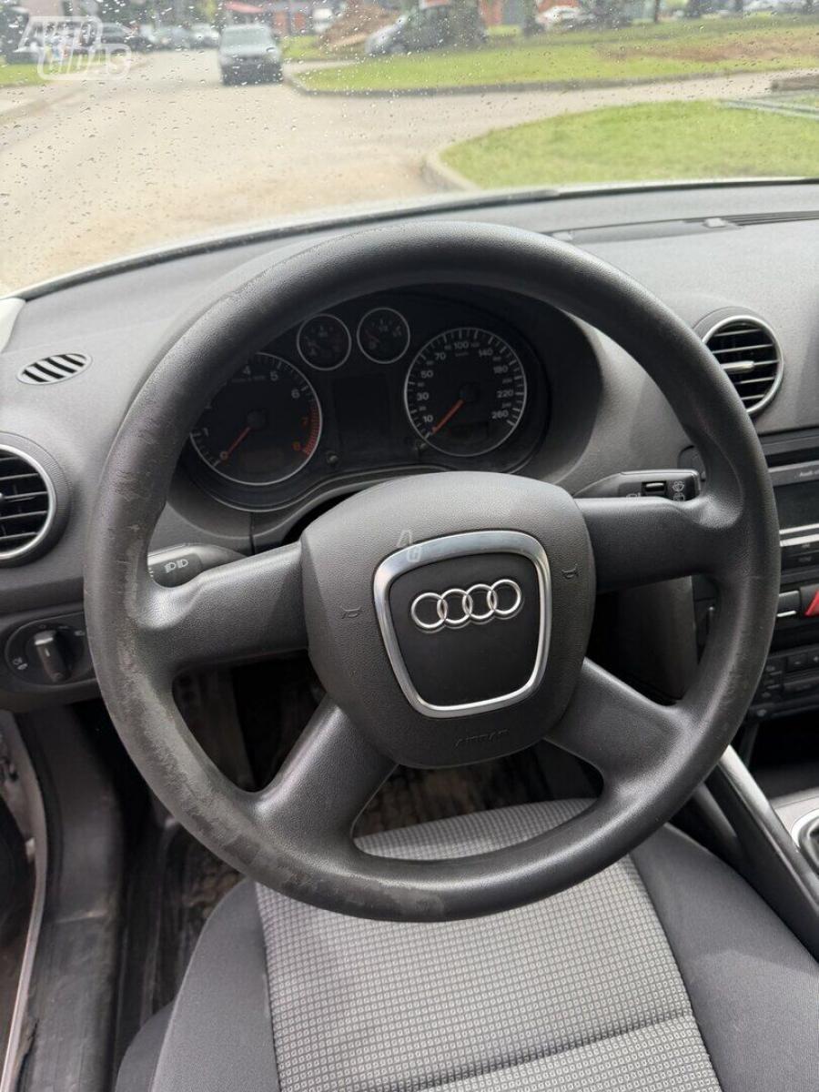 Pelēks Audi A3 2007 Kauņa, ar dzinēja tilpumu 1.60 L un nobraukumu 268 tūkst. km par 3000 €, foto 8 vietnē AUTOMOTO.COM.LV
