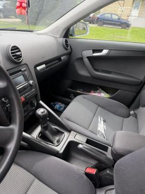 Pelēks Audi A3 2007 Kauņa, ar dzinēja tilpumu 1.60 L un nobraukumu 268 tūkst. km par 3000 €, foto 9 vietnē AUTOMOTO.COM.LV