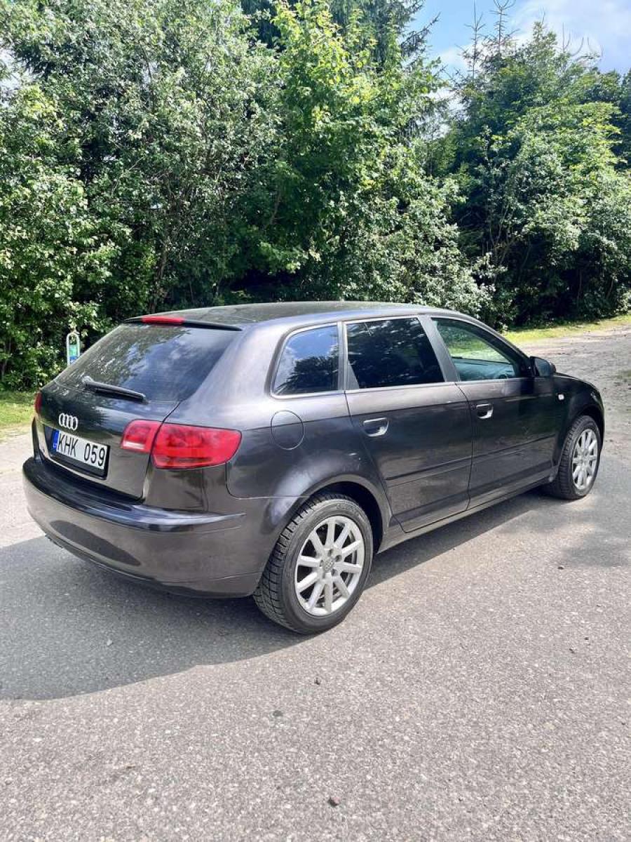 Grey Audi A3 2007 in Vilnius, with an engine capacity of 1.90 L and mileage of 301 thousand km for 2600 €, photo 8 on AUTOMOTO.COM.LV