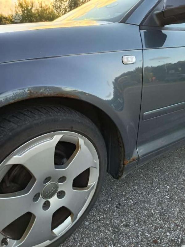 Grey Audi A3 2007 in Klaipeda, with an engine capacity of 1.60 L and mileage of 254 thousand km for 1900 €, photo 9 on AUTOMOTO.COM.LV