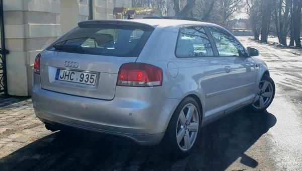 Grey Audi A3 2008 in Vilnius, with an engine capacity of 2.00 L and mileage of 300 thousand km for 2250 €, photo 3 on AUTOMOTO.COM.LV