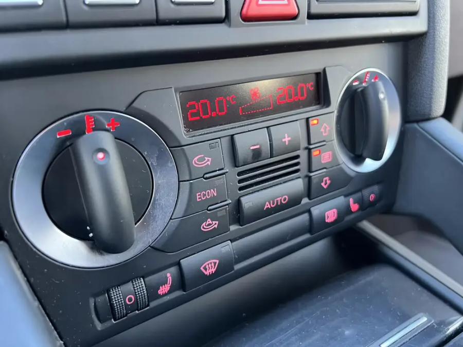 Grey Audi A3 2008 in Jekabpils, with an engine capacity of 2.00 L and mileage of 298 thousand km for 5100 €, photo 23 on AUTOMOTO.COM.LV