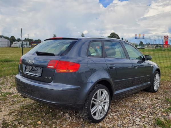 Pelēks Audi A3 2008 Rīga, ar dzinēja tilpumu 1.90 L un nobraukumu 250 tūkst. km par 4900 €, foto 4 vietnē AUTOMOTO.COM.LV