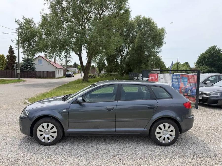 Grey Audi A3 2008 in Ventspils, with an engine capacity of 1.60 L and mileage of 194 thousand km for 3600 €, photo 5 on AUTOMOTO.COM.LV