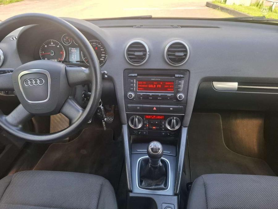 Pelēks Audi A3 2008 Utena, ar dzinēja tilpumu 1.97 L un nobraukumu 270 tūkst. km par 3500 €, foto 13 vietnē AUTOMOTO.COM.LV
