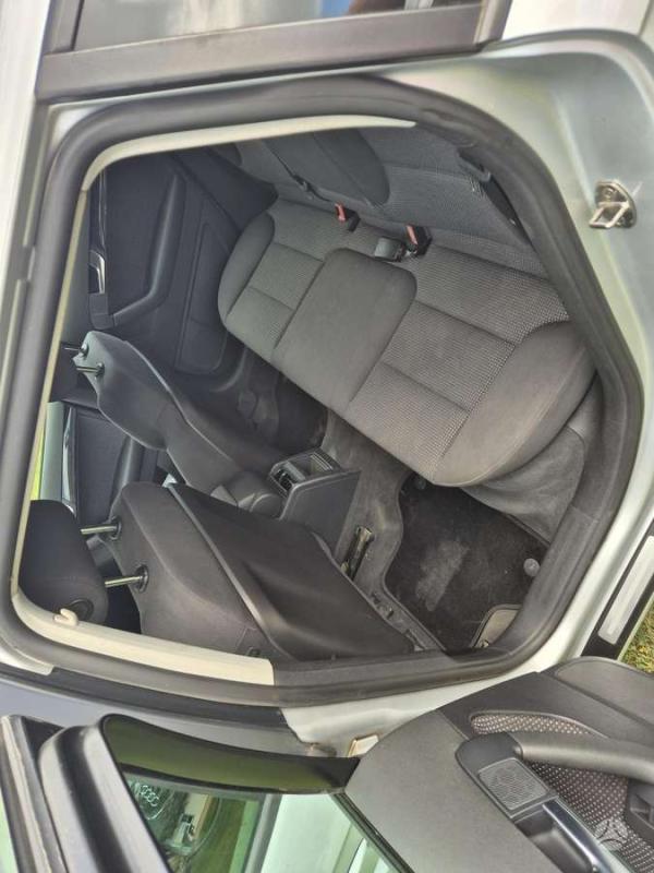 Pelēks Audi A3 2008 Viļņa, ar dzinēja tilpumu 1.97 L un nobraukumu 316 tūkst. km par 2500 €, foto 7 vietnē AUTOMOTO.COM.LV