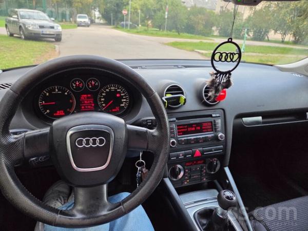 Grey Audi A3 2008 in Riga, with an engine capacity of 2.00 L and mileage of 331 thousand km for 2750 €, photo 3 on AUTOMOTO.COM.LV