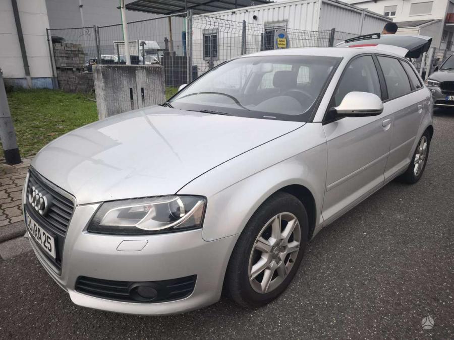 Grey Audi A3 2009 in Druskininkai, with an engine capacity of 2.00 L and mileage of 194 thousand km for 3650 €, photo 4 on AUTOMOTO.COM.LV