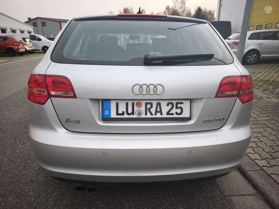 Grey Audi A3 2009 in Druskininkai, with an engine capacity of 2.00 L and mileage of 194 thousand km for 3650 €, photo 8 on AUTOMOTO.COM.LV