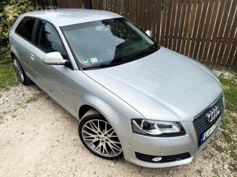 Grey Audi A3 2009 in Riga, with an engine capacity of 2.00 L and mileage of 258 thousand km for 5200 €, photo 5 on AUTOMOTO.COM.LV