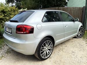 Grey Audi A3 2009 in Riga, with an engine capacity of 2.00 L and mileage of 258 thousand km for 5200 €, photo 7 on AUTOMOTO.COM.LV