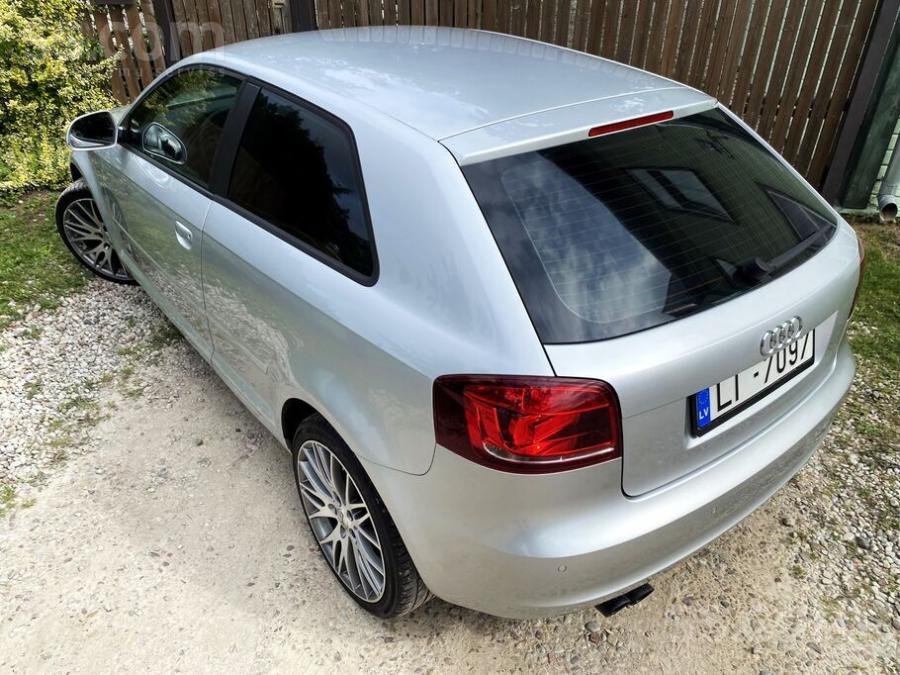 Grey Audi A3 2009 in Riga, with an engine capacity of 2.00 L and mileage of 258 thousand km for 5200 €, photo 8 on AUTOMOTO.COM.LV