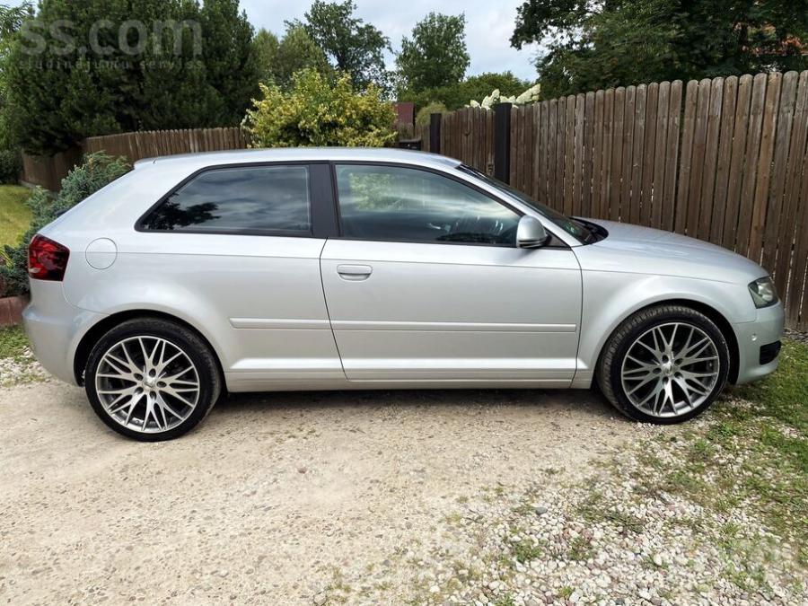 Grey Audi A3 2009 in Riga, with an engine capacity of 2.00 L and mileage of 258 thousand km for 5200 €, photo 28 on AUTOMOTO.COM.LV