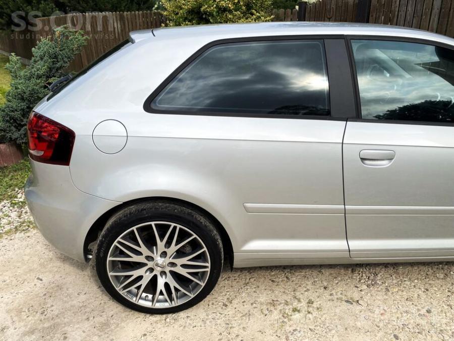 Grey Audi A3 2009 in Riga, with an engine capacity of 2.00 L and mileage of 258 thousand km for 5200 €, photo 31 on AUTOMOTO.COM.LV