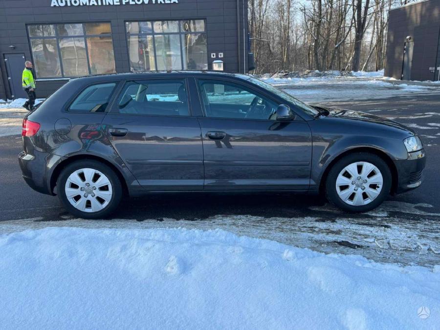 Grey Audi A3 2009 in Utena, with an engine capacity of 1.90 L and mileage of 337 thousand km for 3650 €, photo 3 on AUTOMOTO.COM.LV