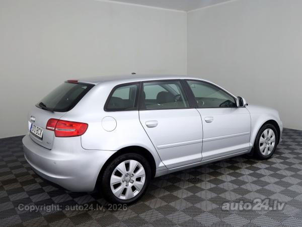 Pelēks Audi A3 2009 Tallina, ar dzinēja tilpumu 1.80 L un nobraukumu 158 tūkst. km par 3499 €, foto 3 vietnē AUTOMOTO.COM.LV