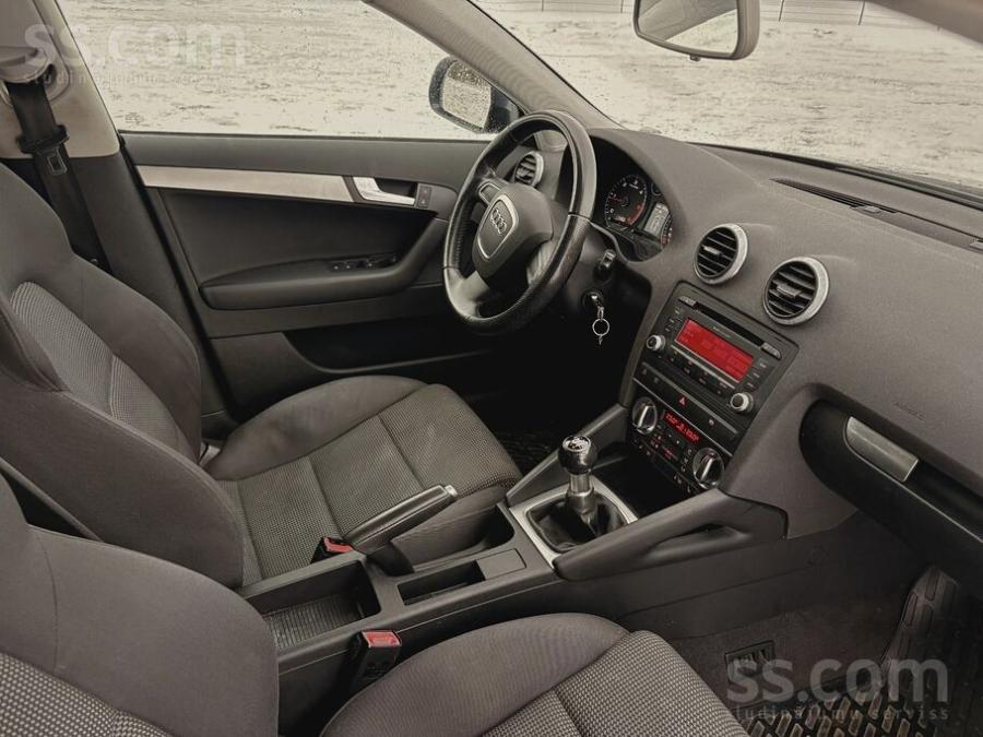 Серый Ауди А3 2009 в Валмиера, объемом двигателя 2.00 л и пробегом 276 тыс. км за 4500 €, фото 6 на AUTOMOTO.COM.LV