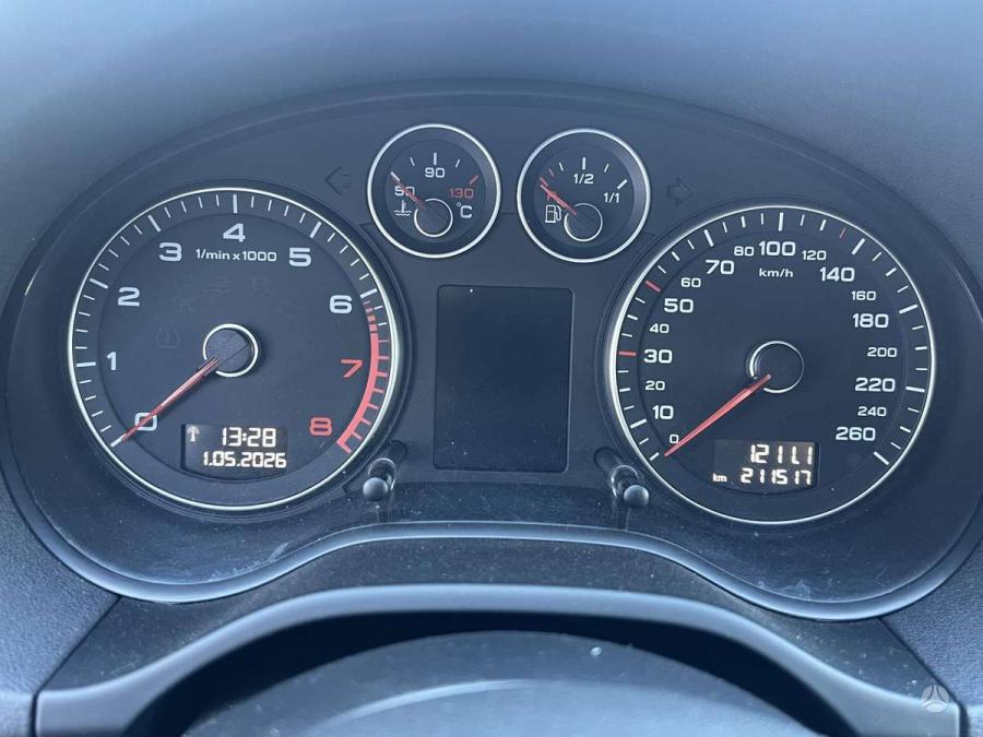 Grey Audi A3 2009 in Kaunas, with an engine capacity of 1.80 L and mileage of 215 thousand km for 3950 €, photo 10 on AUTOMOTO.COM.LV