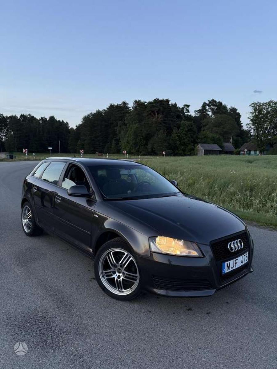 Grey Audi A3 2009 in Birstonas, with an engine capacity of 1.39 L and mileage of 209 thousand km for 4500 €, photo 1 on AUTOMOTO.COM.LV