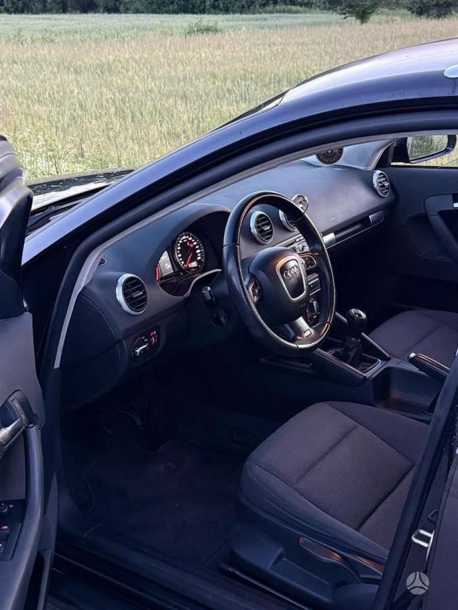 Grey Audi A3 2009 in Birstonas, with an engine capacity of 1.39 L and mileage of 209 thousand km for 4500 €, photo 6 on AUTOMOTO.COM.LV