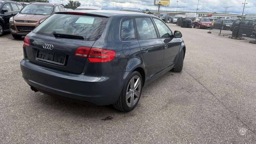 Pelēks Audi A3 2009 Marijampole, ar dzinēja tilpumu 1.39 L un nobraukumu 153 tūkst. km par 4600 €, foto 4 vietnē AUTOMOTO.COM.LV